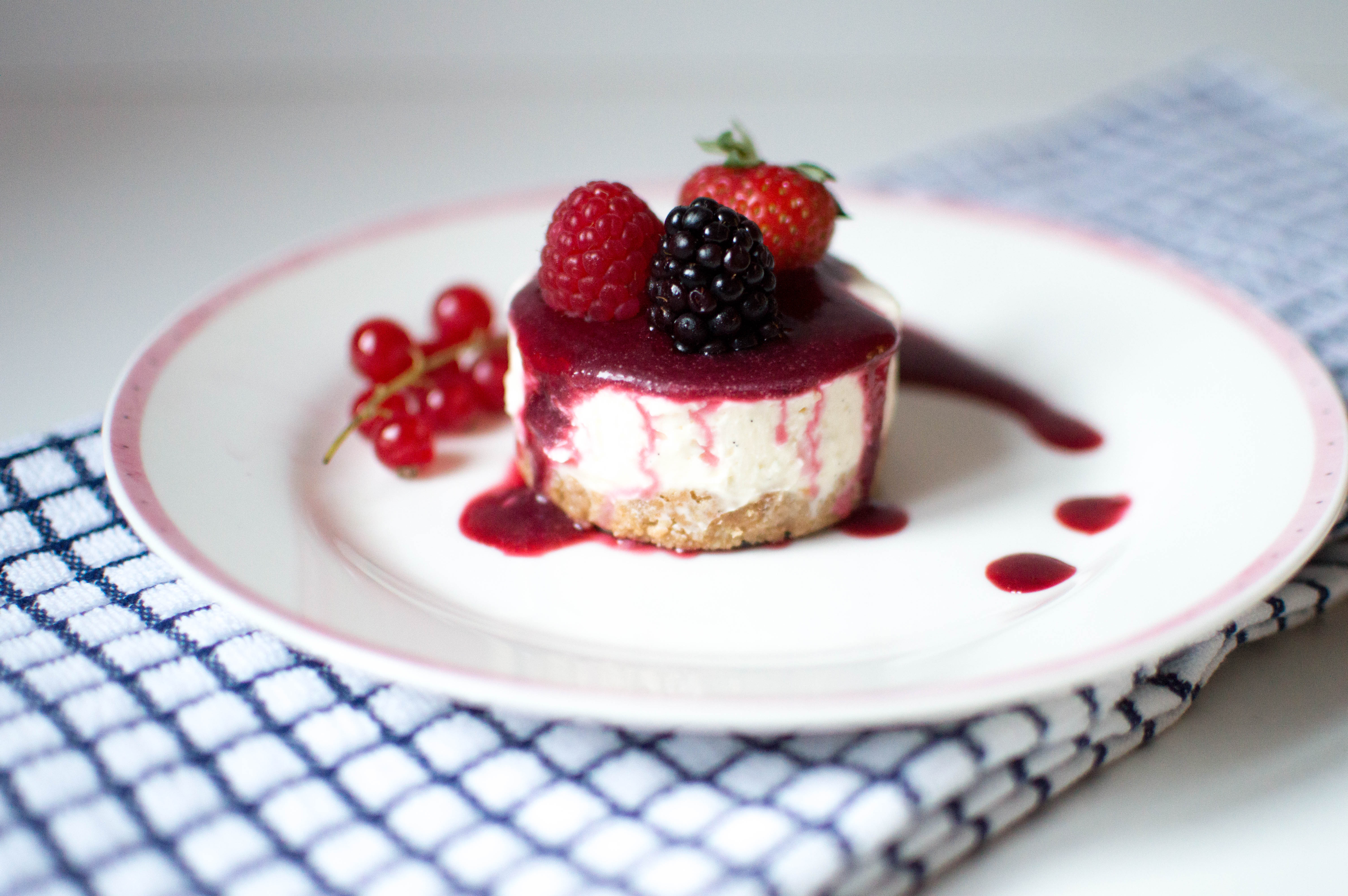 Individual Berry & Vanilla Cheesecakes – Kay's Kitchen