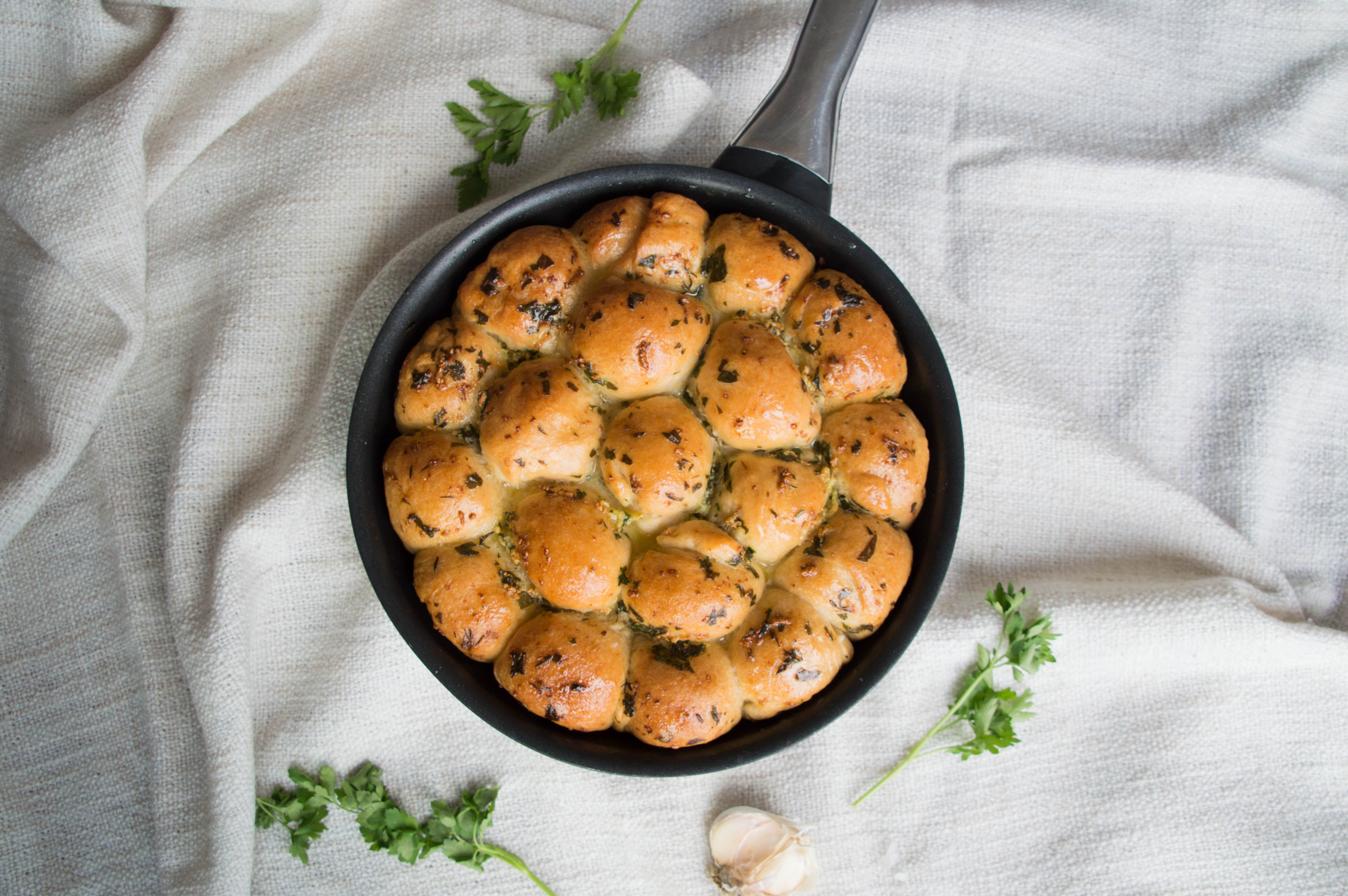 Tear & Share Garlic Dough Balls – Kay's Kitchen